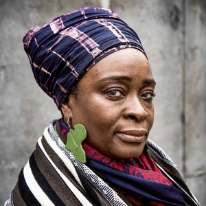 Activiste Modi Ntambwe klaagt discriminatie Afrikaanse diaspora aan | BRUZZ