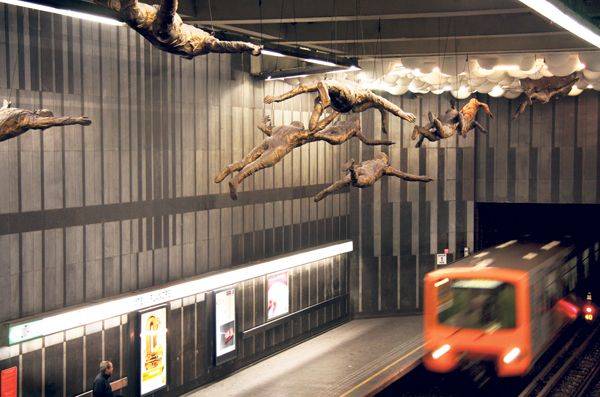 Hinder op metrolijnen 1 en 5 door defect metrostel | BRUZZ