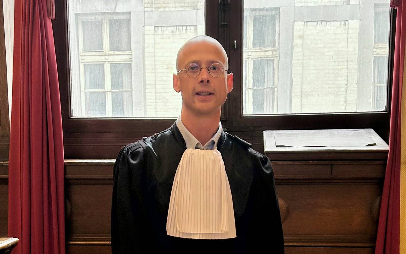 Pierre Geerinckx legt eed af als vrederechter van het derde kanton van ...
