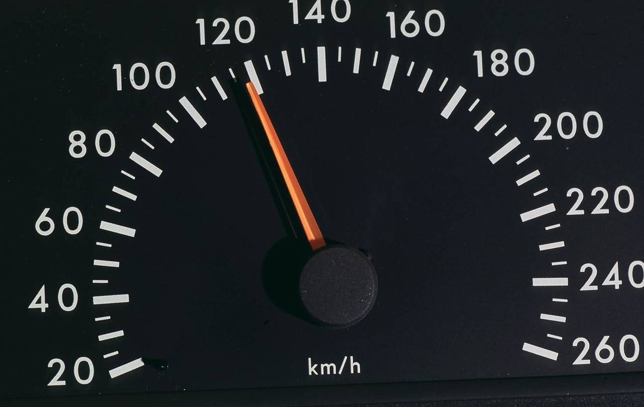 Vier op de vijf autobestuurders te snel op Van Praetlaan | BRUZZ