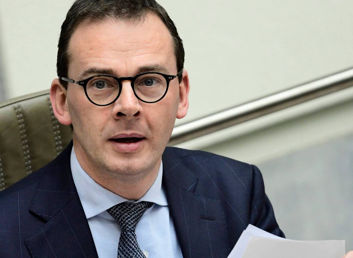 Wouter Beke: 'Sluiting Foyer Bodegem niet door besparing' | BRUZZ