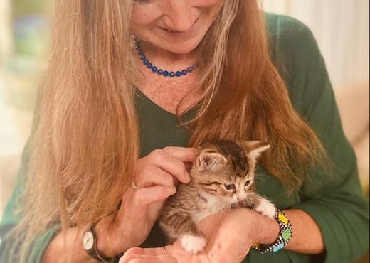 vera coomans | BRUZZ