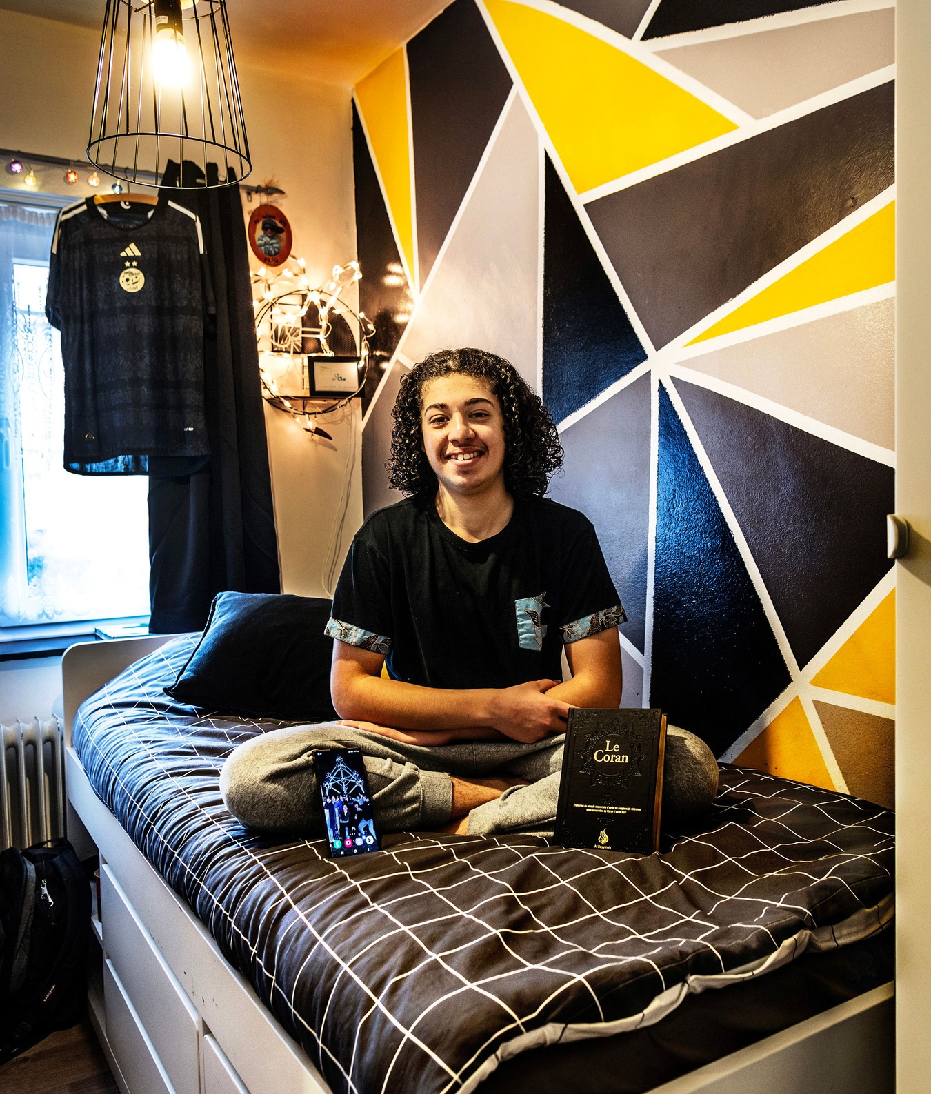 Mouad (15): ‘Ik zou graag al wat ouder zijn’ | BRUZZ