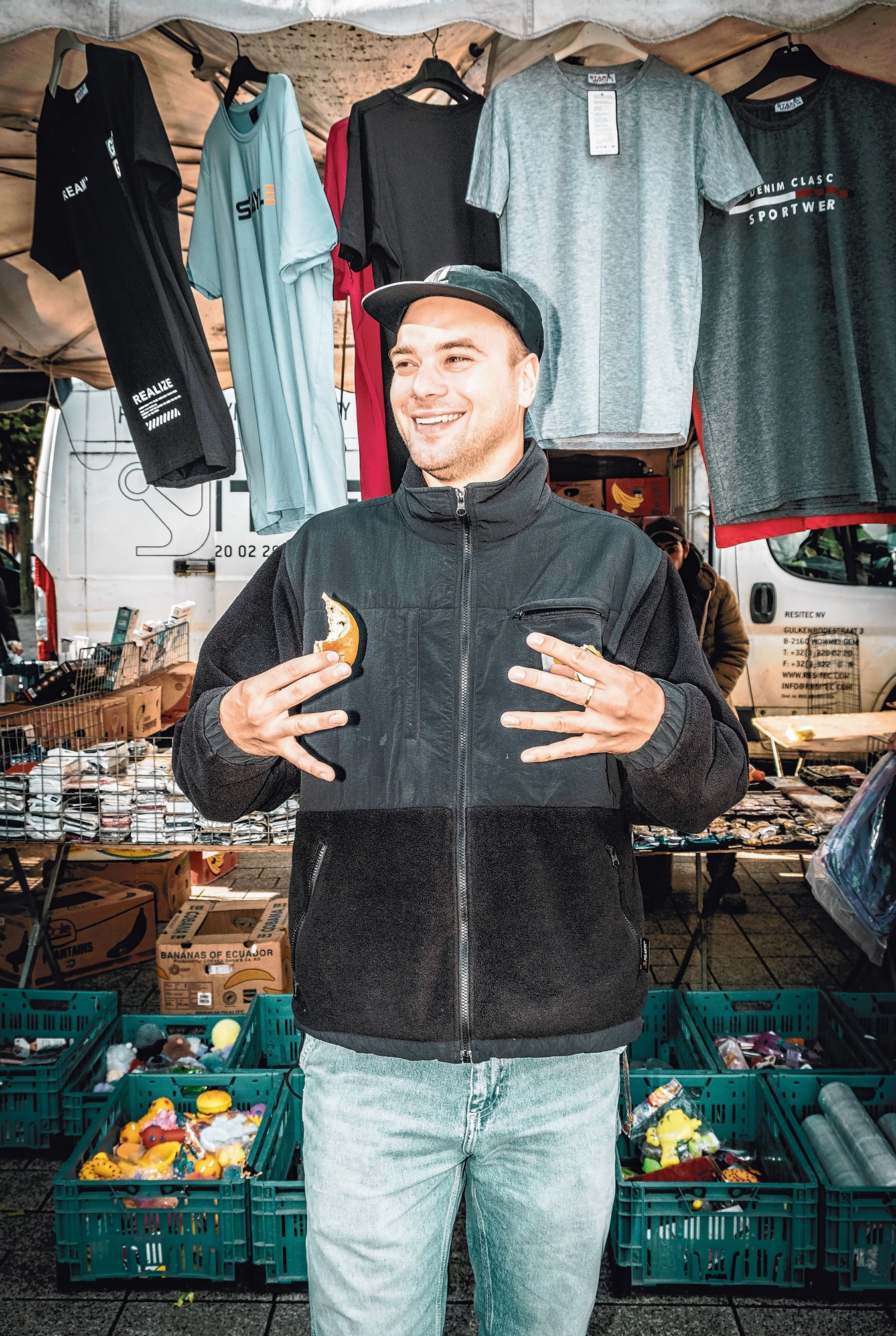 Brihang de boer op met nieuwe plaat: ‘Rappen is poëzie in haar puurste vorm’ | BRUZZ