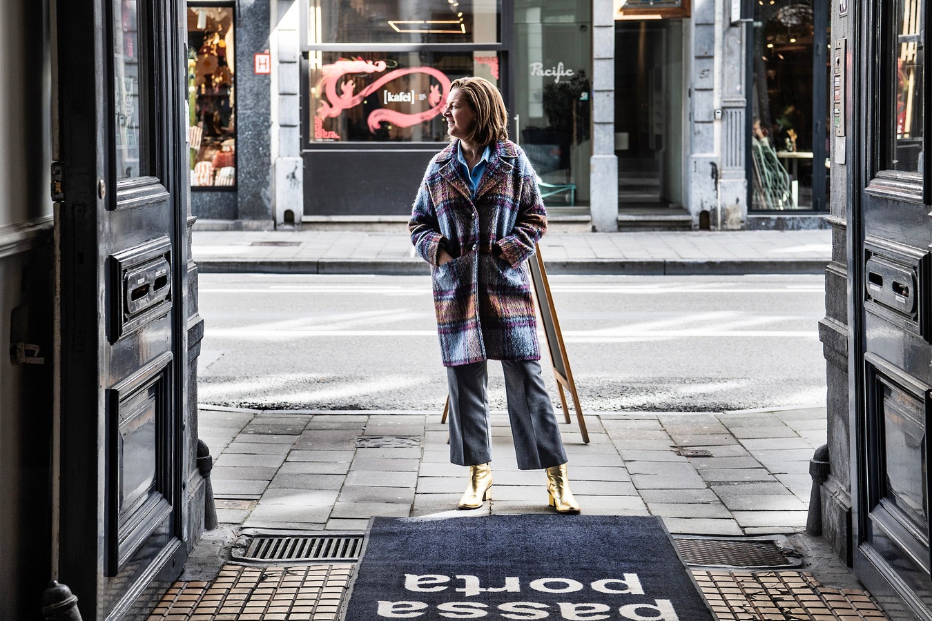 Ilke Froyen neemt afscheid van Passa Porta: ' Het ritme van de pen ...