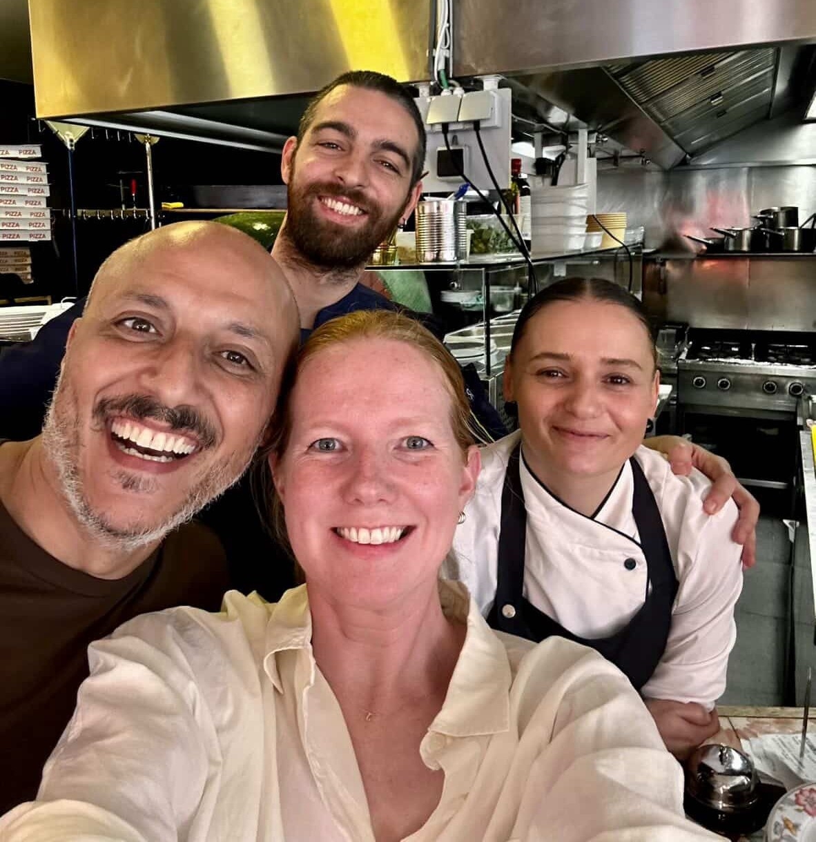 Brad Pitt duikt opnieuw op in Italiaans restaurant in Brussel | BRUZZ