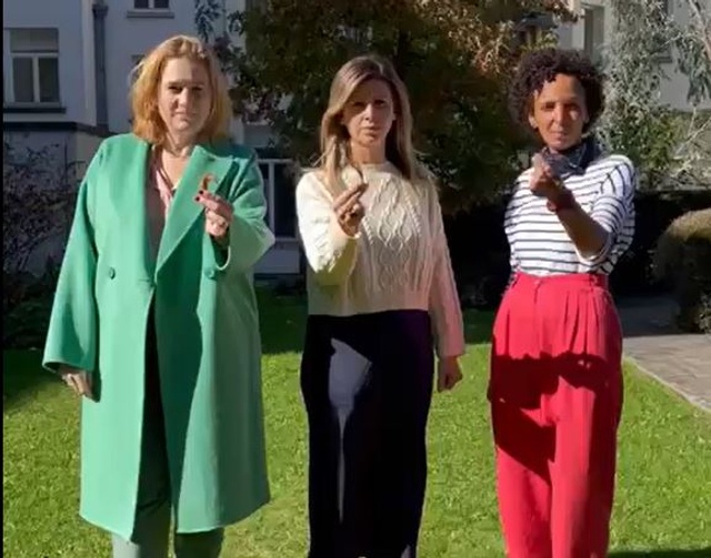 Drie Brusselse regeringsleden knippen haarlok uit solidariteit met ...