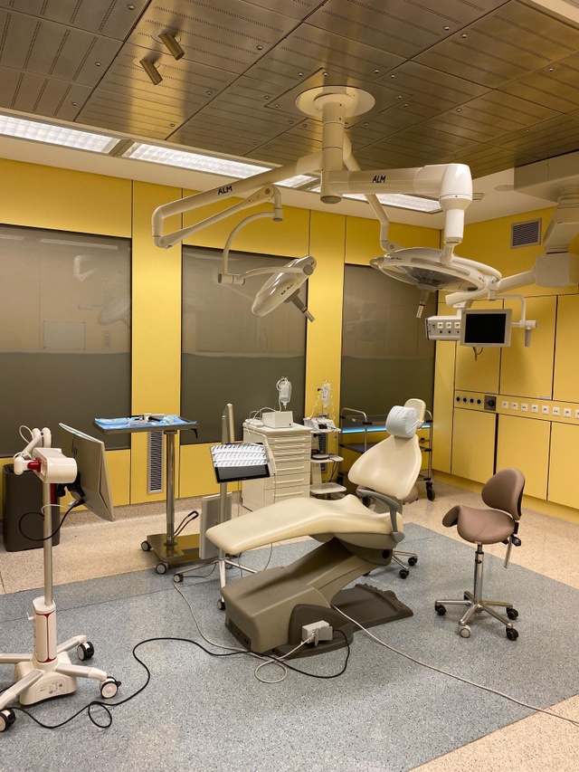 Sint-Janskliniek opent allereerste kliniek voor mondaandoeningen in ...