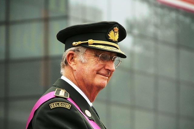 Koning Albert II voor het eerst in openbaar sinds zaak-Delphine Boël ...