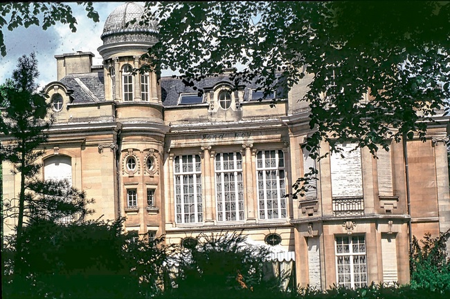 Het Brusselse verleden van Mobutu: van een flatje in Schaarbeek tot ...