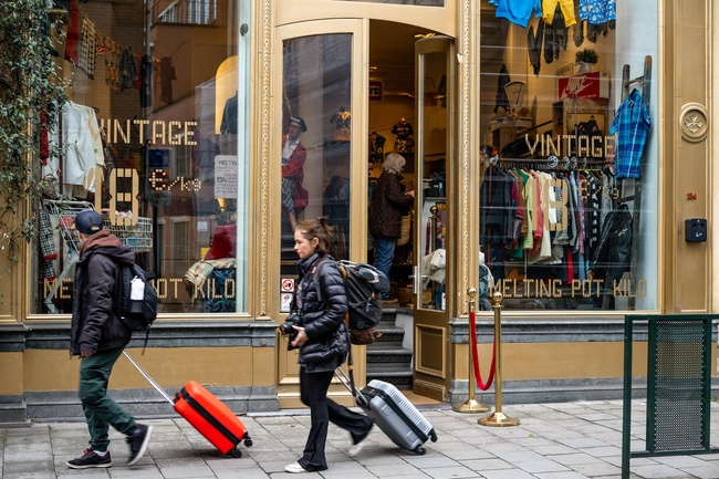 Tweedehands per kilo: goedkoop winkelen of nieuwe vorm van ...