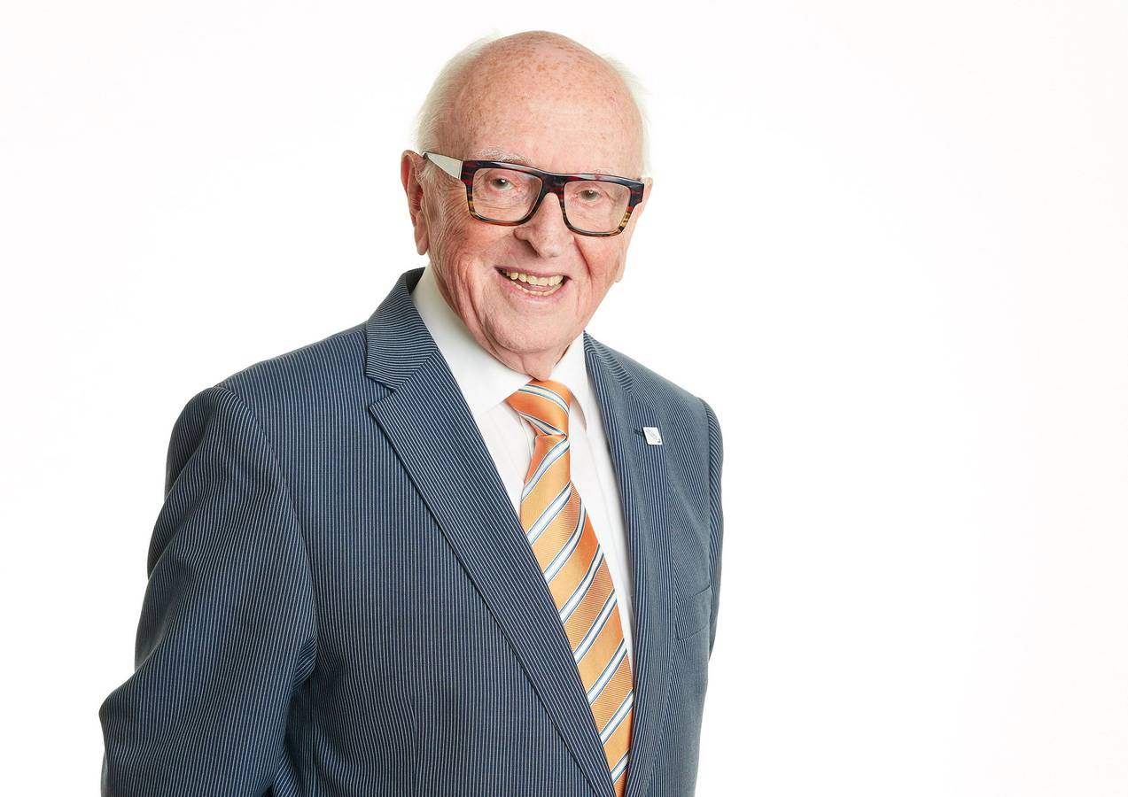 'Brusseleir vè et leive' en oud-politicus Hugo Weckx (89) overleden | BRUZZ