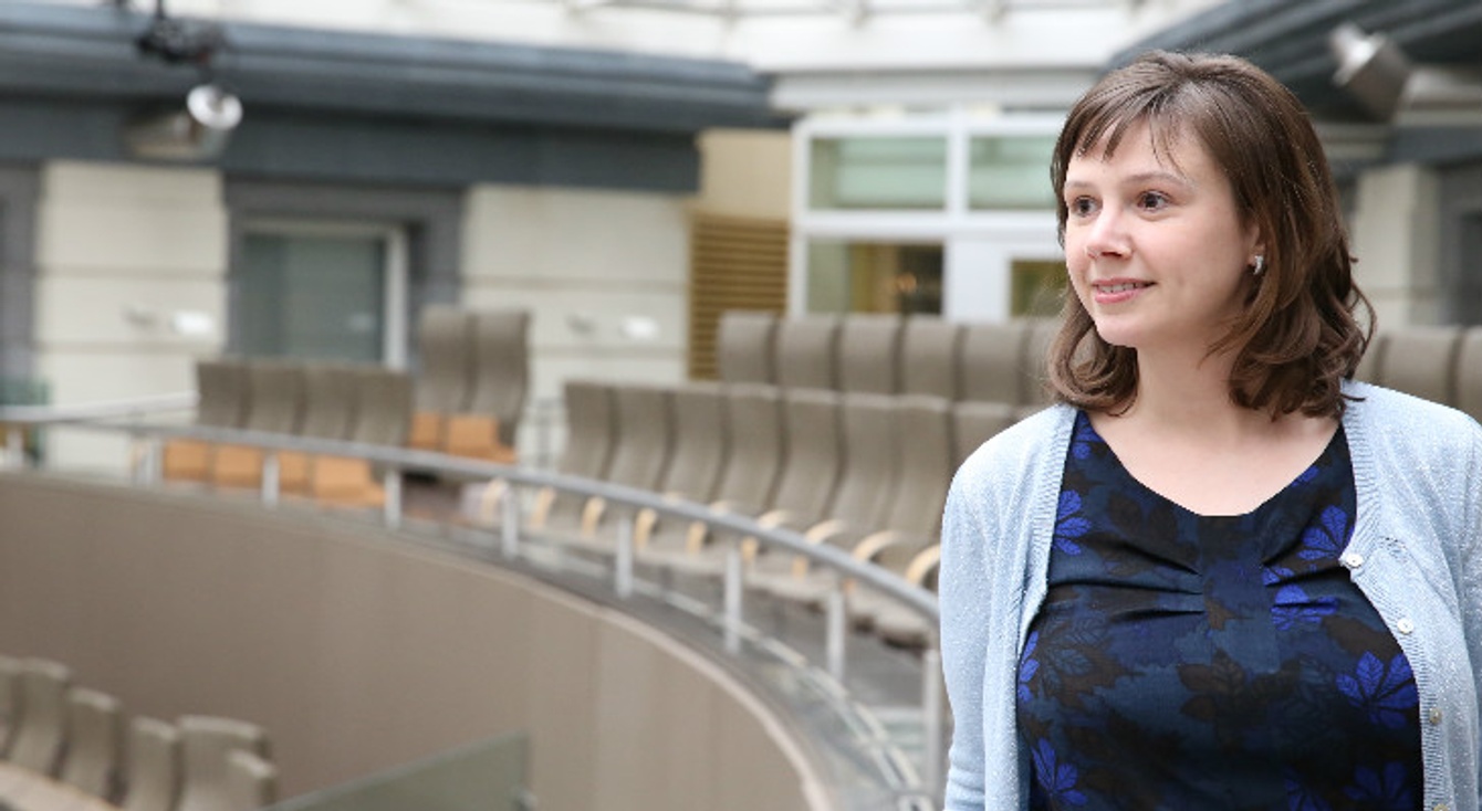 Saeys: 'Sociale kaart met zorgverstrekkers niet volledig' | BRUZZ