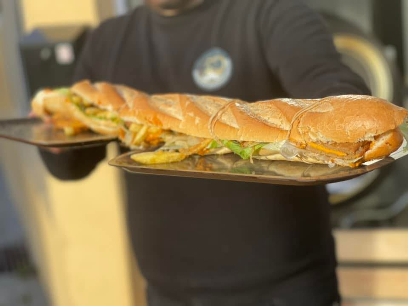 Grootste mitraillette van België komt uit Etterbeek | BRUZZ