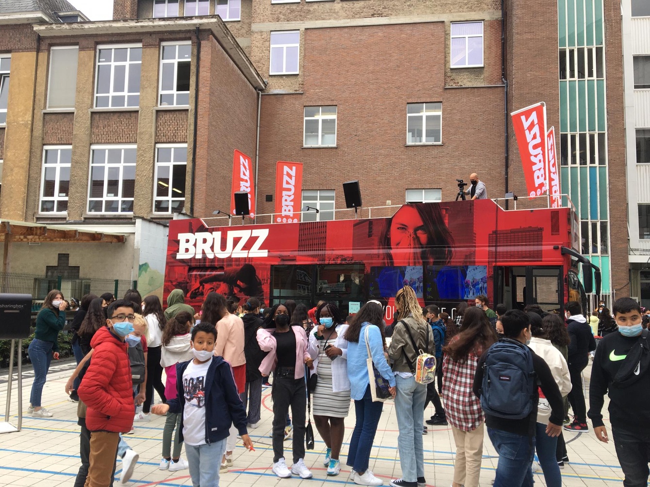 Meester BRUZZ @ Maria Assumpta Lyceum Laken | BRUZZ