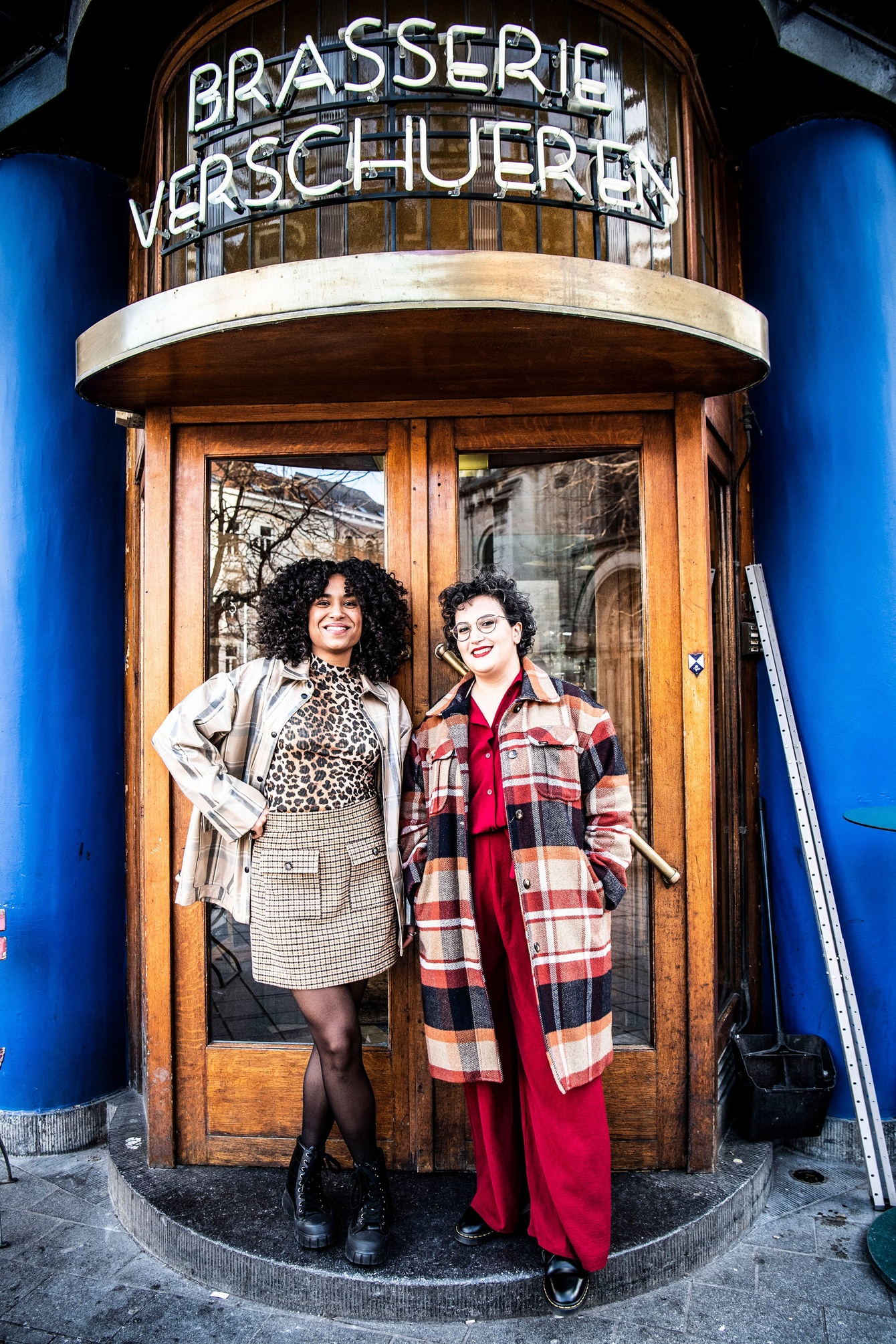 Dena Vahdani en Eva Kamanda: 'Opgroeien in dezelfde stad geeft een klik ...