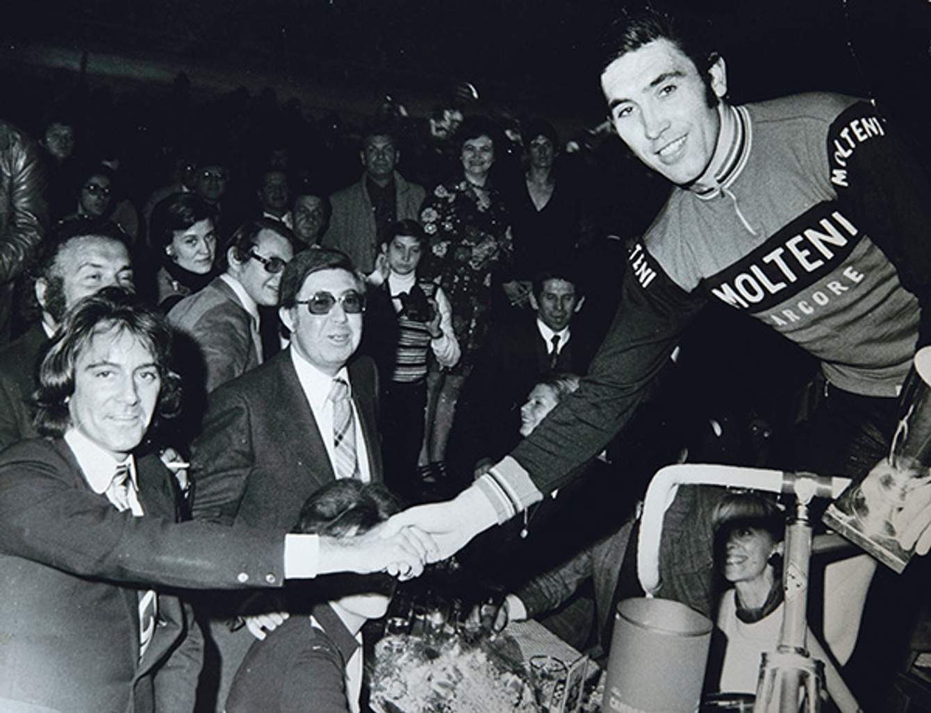 Jimmy Frey staat 50 jaar op de planken: 'Niets is evident' | BRUZZ
