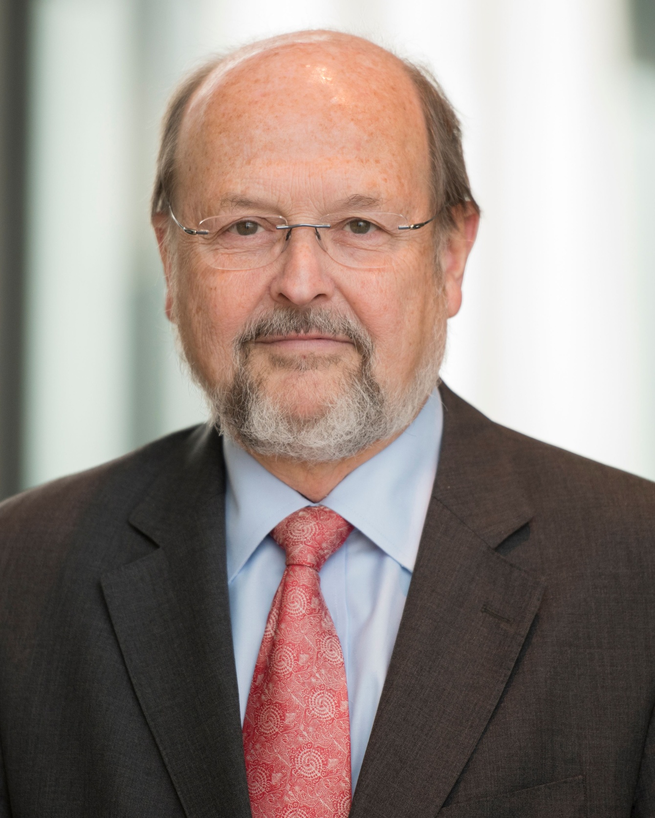 Luc Coene krijgt staatsbegrafenis in Tervuren | BRUZZ