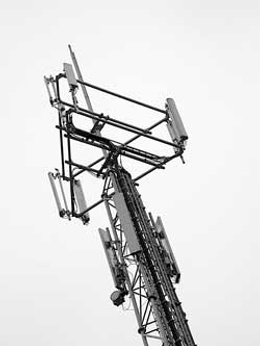 Strengere stralingsnorm, meer gsm-masten | BRUZZ