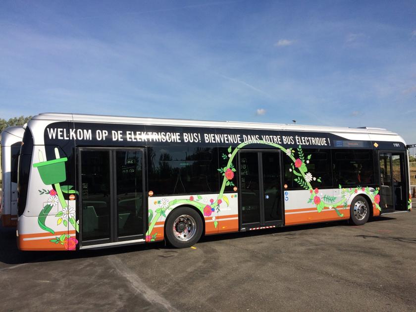 Eerste elektrische standaardbus vanaf 1 oktober | BRUZZ