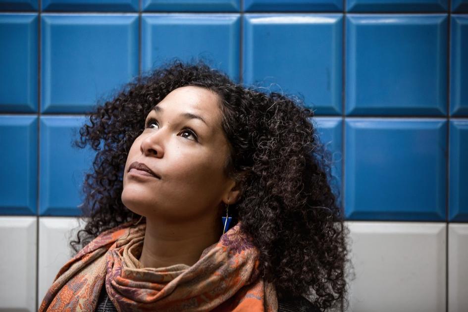 Moya Michael: "Je voulais interroger ma brunitude" | BRUZZ