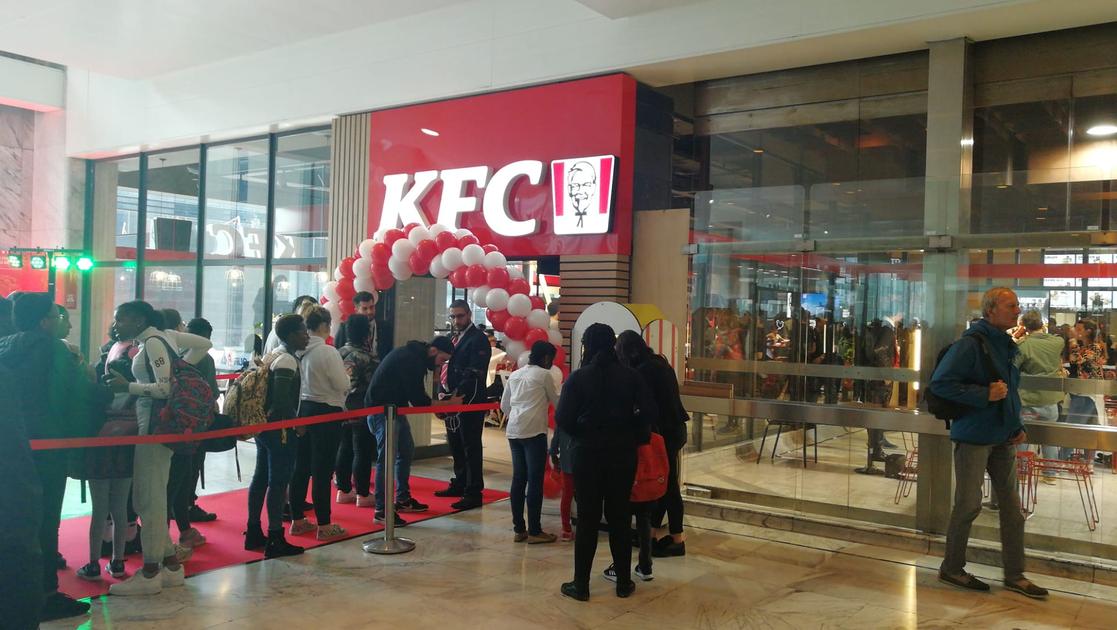 Restaurantketen eist 7 miljoen euro van MIVB en van Brussels gewest | BRUZZ