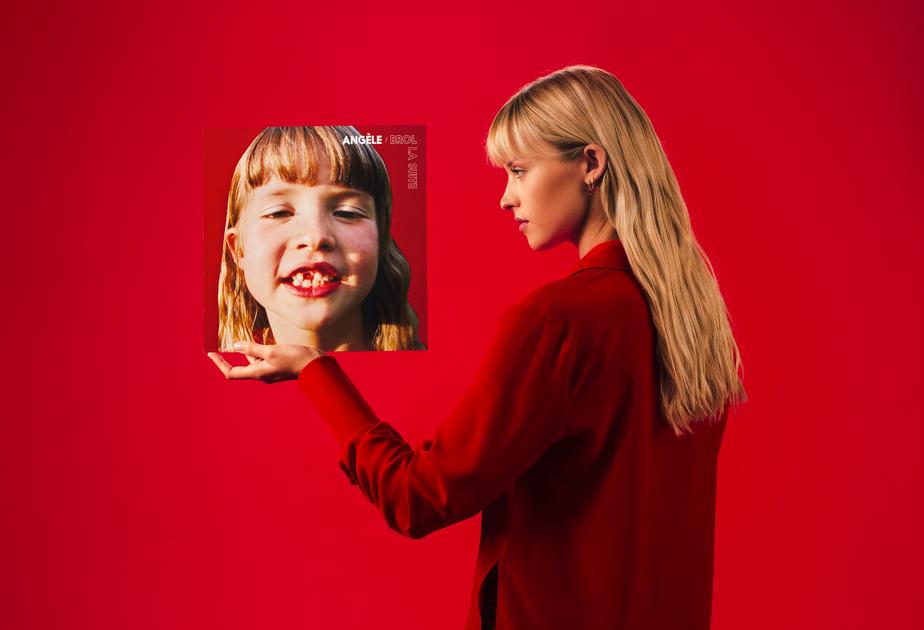 Angèle en Roméo Elvis grote winnaars van D6bels Music Awards | BRUZZ