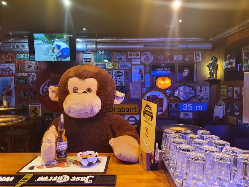 Backpacker Bar sluit zijn deuren | BRUZZ