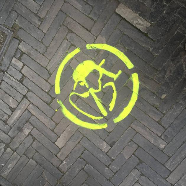 Eerste gebodstekens duiken op in Molenbeekse straten | BRUZZ