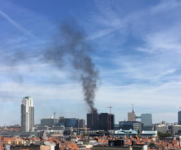 Brand in WTC-toren is geblust, vier arbeiders verlaten gebouw ...