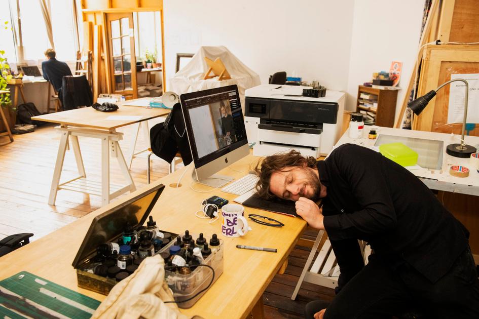 Simon Spruyt slijpt zijn potloden: ‘Waarom? Omdat ik een ambetanterik ...