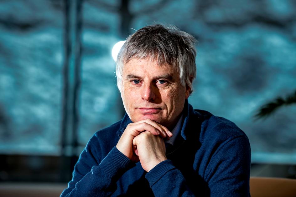 Viroloog Johan Neyts voorspelt Covid-behandeling in het najaar | BRUZZ