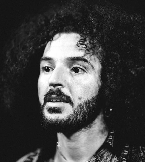 Jaouad Alloul: ‘Geluk zit heel dichtbij, in de kleine dingen’ | BRUZZ