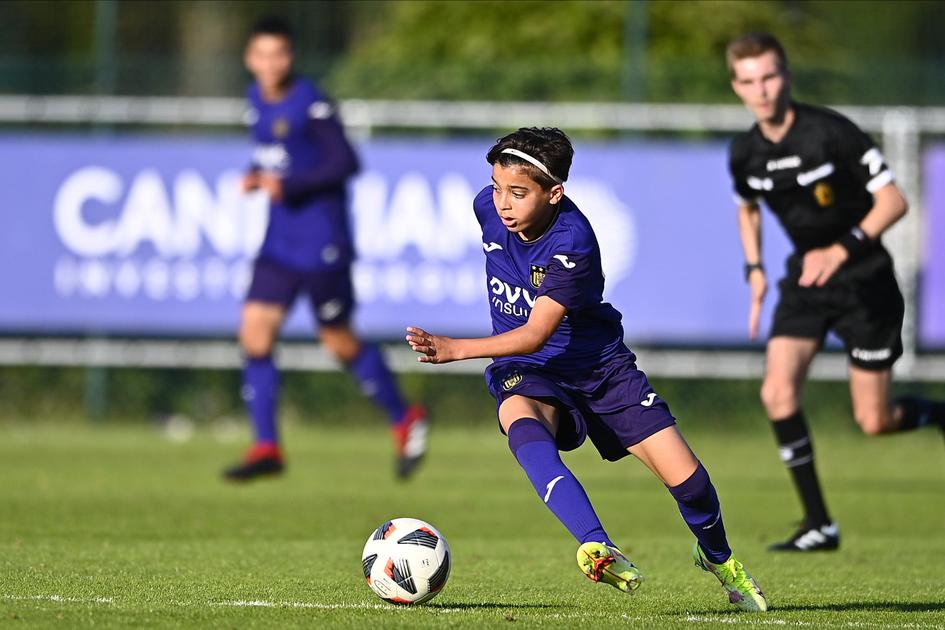 Zestienjarig RSCA-toptalent vertrekt naar Ajax | BRUZZ