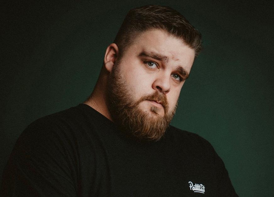 Under the skin: wat kruipt er onder de huid van rapper Berry? | BRUZZ