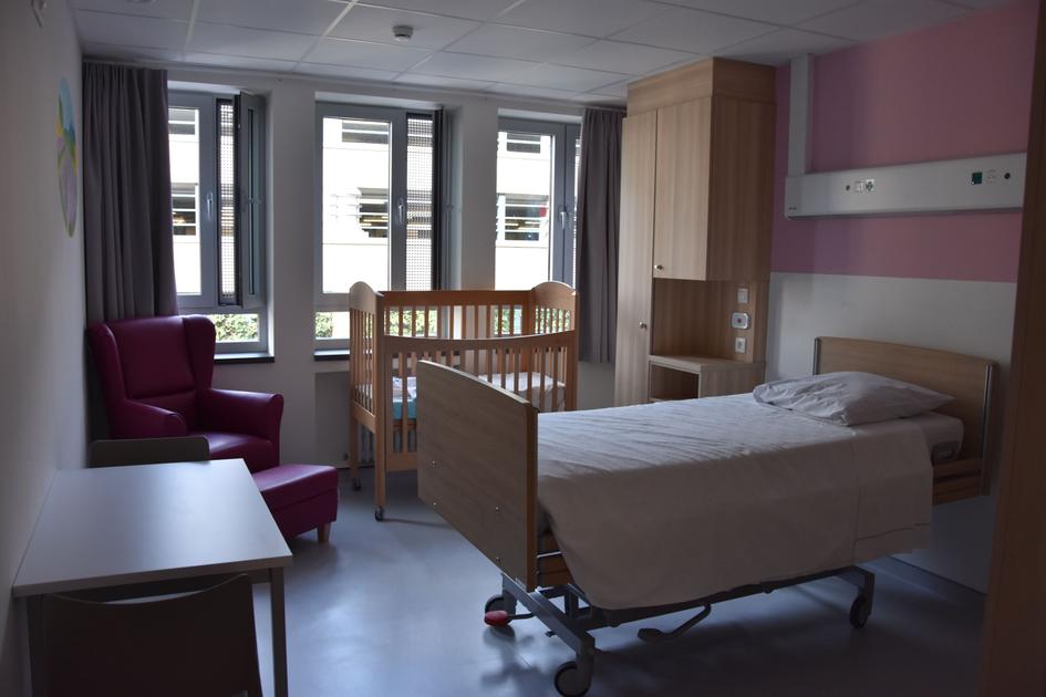 Kliniek Sint-Jan opent ouder-babyunit op psychiatrische afdeling | BRUZZ