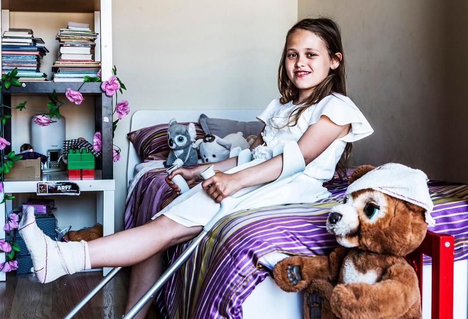 Manon (10): ’Ik schrijf over wat ik in mijn dromen beleef’ | BRUZZ