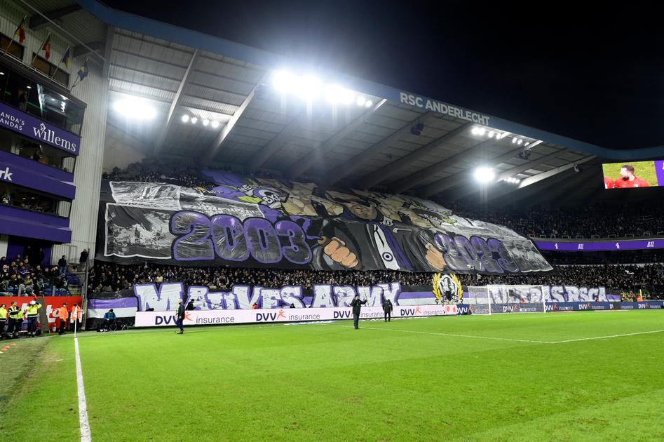 Geen bezoekende fans meer tot 2025 bij duels tussen Standard en ... Geen bezoekende fans meer tot 2025 bij duels tussen Standard en ...