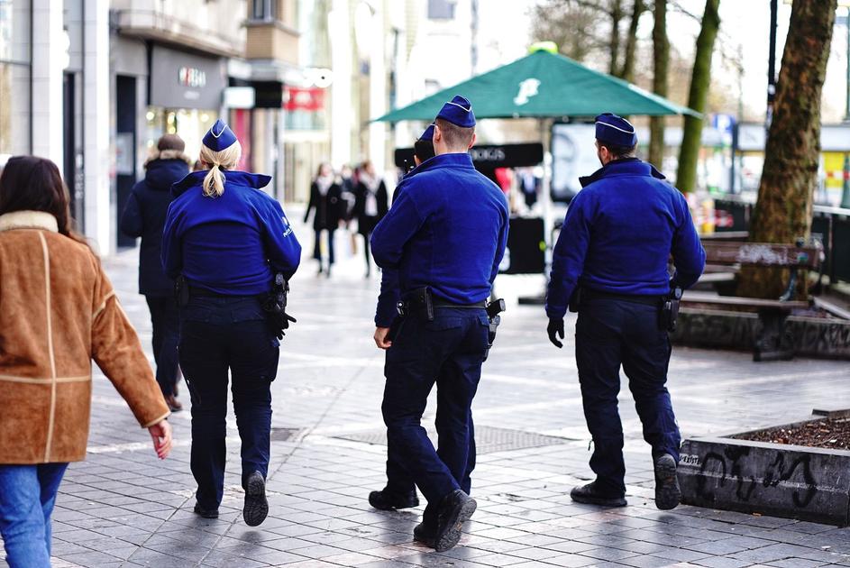 Elsene vraagt om uitbreiding drugshotspot Matonge naar Naamsepoort | BRUZZ