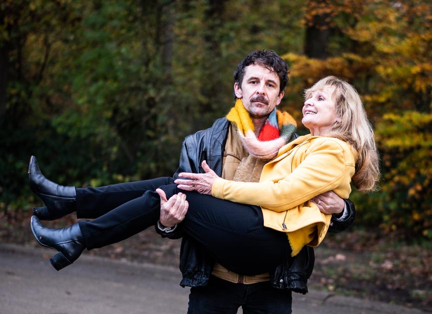 Cédric Eeckhout invite ‘Jo’ sur le plateau: ‘La vie de ma mère n’a rien ...