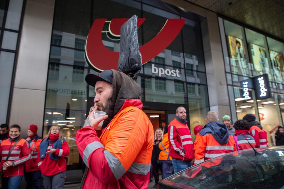 Staking bij bpost-sorteercentrum gaat dinsdag verder | BRUZZ