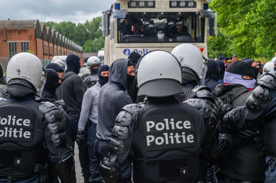 Brusselse politie oefent op tussenkomst bij 'zware rellen' | BRUZZ