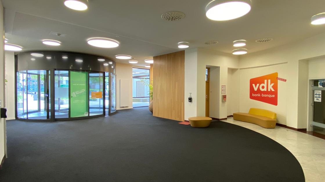 Vdk bank opent eerste Brussels kantoor | BRUZZ