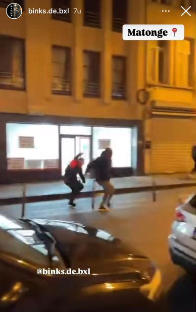 Politie bekogeld en omsingeld bij drugscontrole in Matonge | BRUZZ