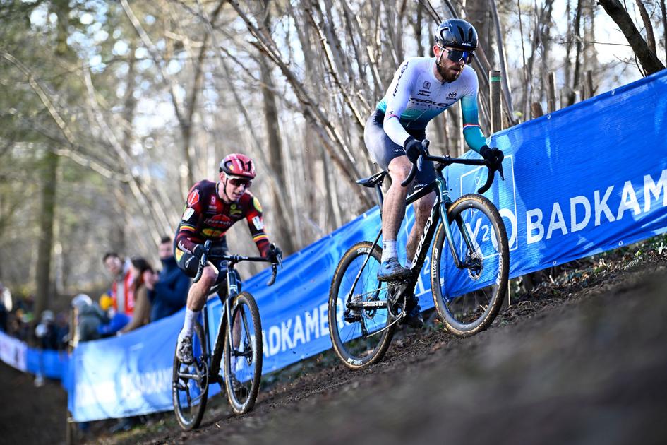 X2O Badkamers Trofee: Michael Vanthourenhout wint slotmanche op VUB | BRUZZ