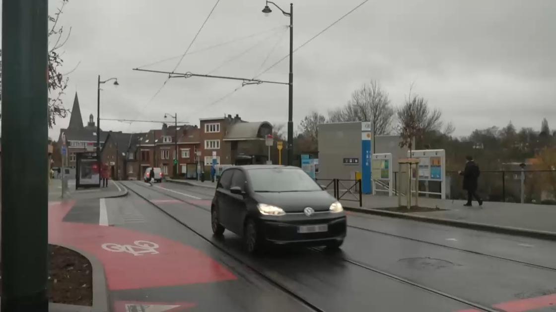 Nieuwe Carsoelbrug in Ukkel officieel ingewijd | BRUZZ