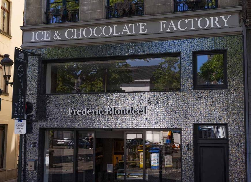 BRUZZ Summer Guide: FRÉDÉRIC BLONDEEL | BRUZZ