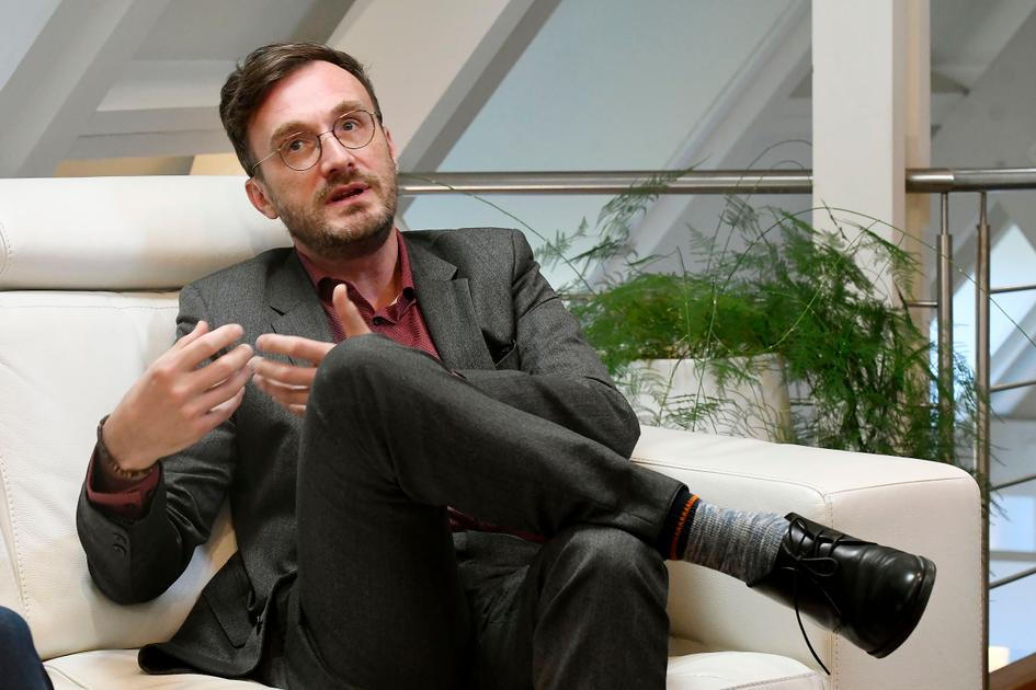 Smet onderzoek juridische stappen naar quotum asielaanvragen | BRUZZ