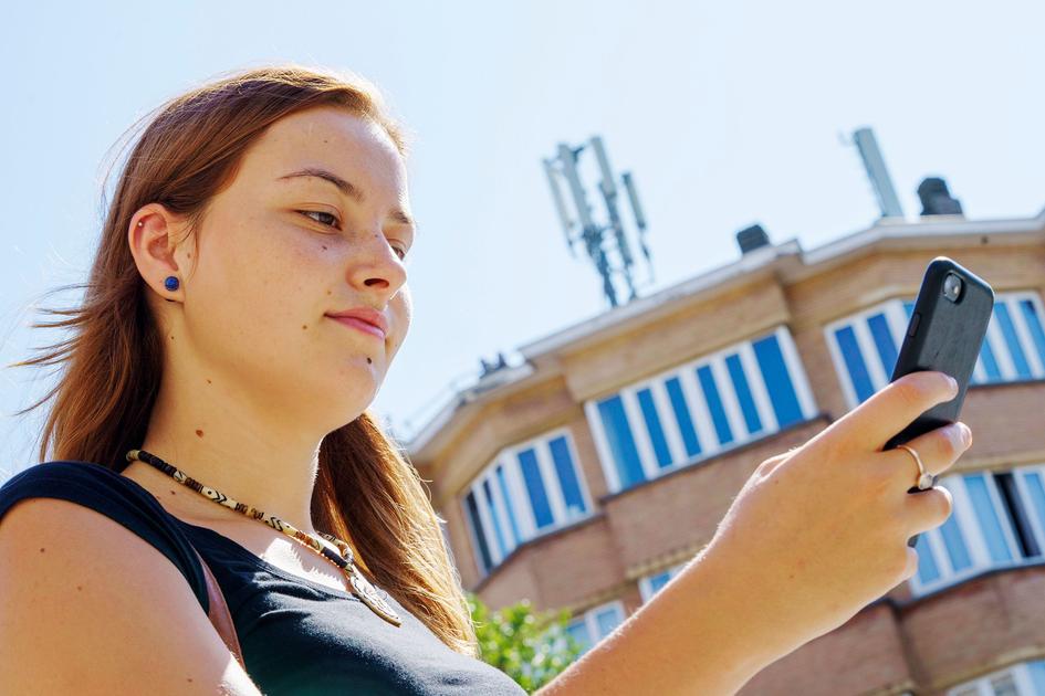 Nieuwe mobiele operator uit Brussel belooft CO2-bewust aanbod | BRUZZ