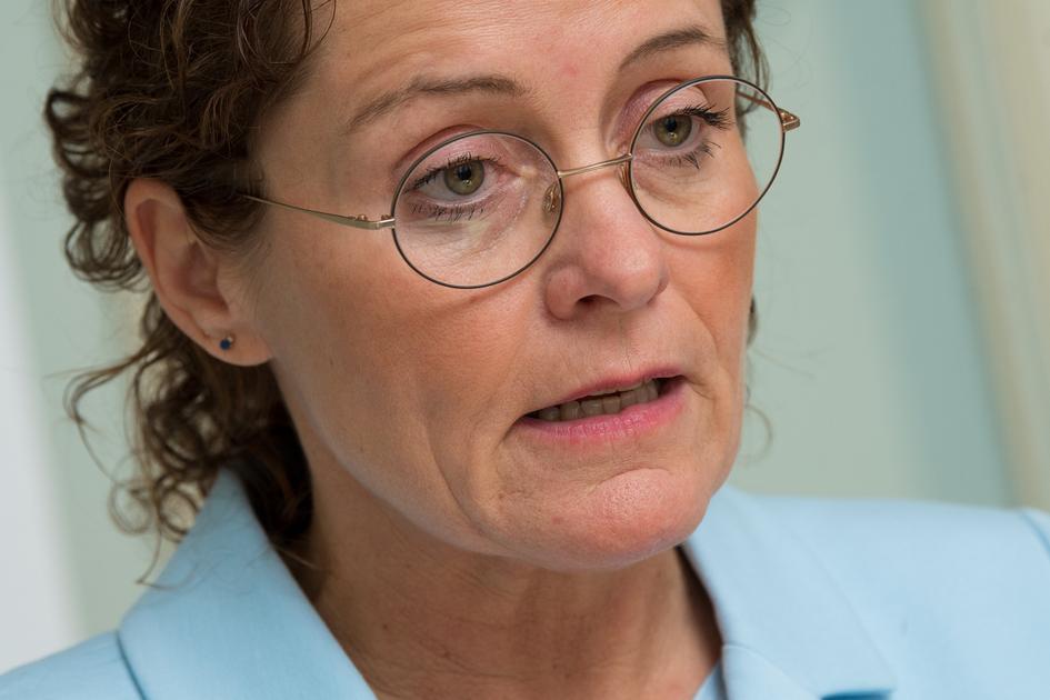 Lydia Peeters stuit op onbegrip met vlucht van Brussel naar Antwerpen ...